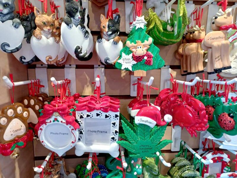 Personalized Christmas Ornaments: Where to Buy Them - SuperMall